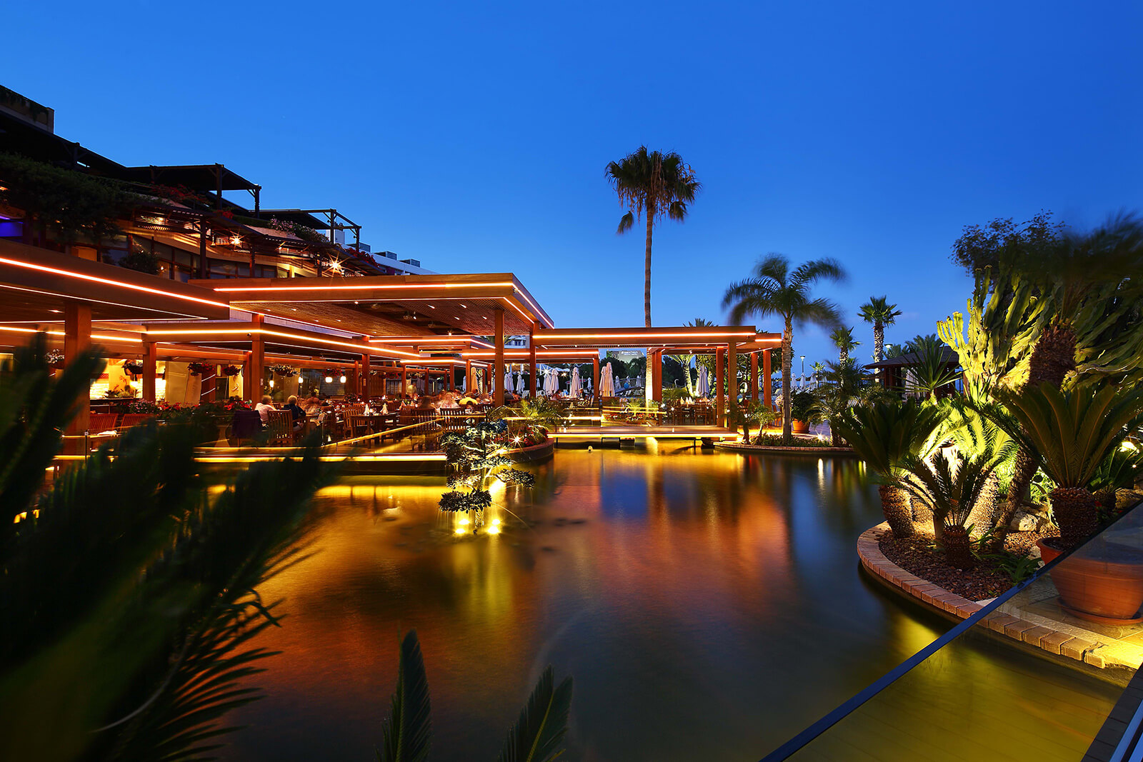 Hotel Photos and Photo Gallery | Four Seasons Limassol Cyprus